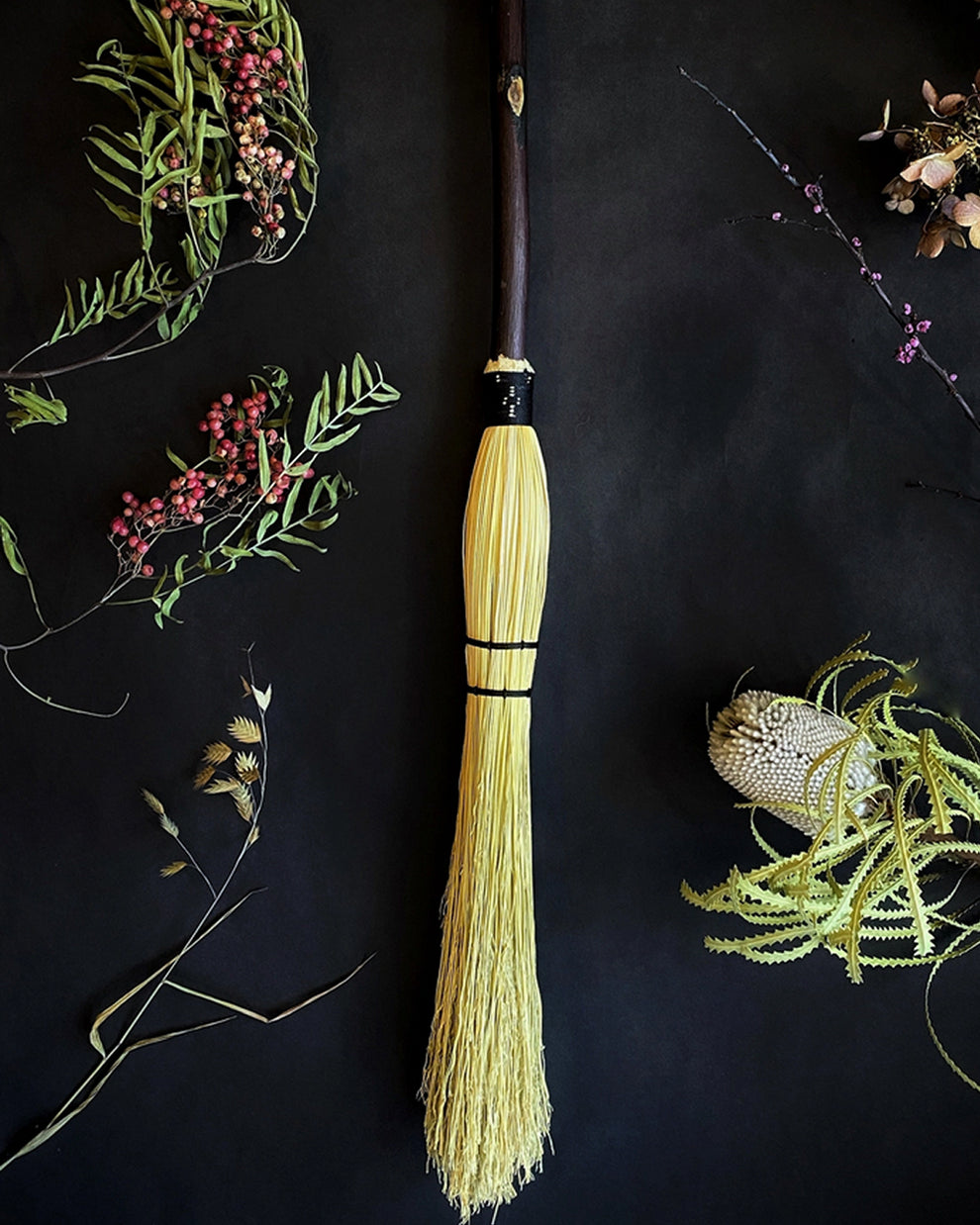 Altar Besom Broom – Spiritus Arcanum
